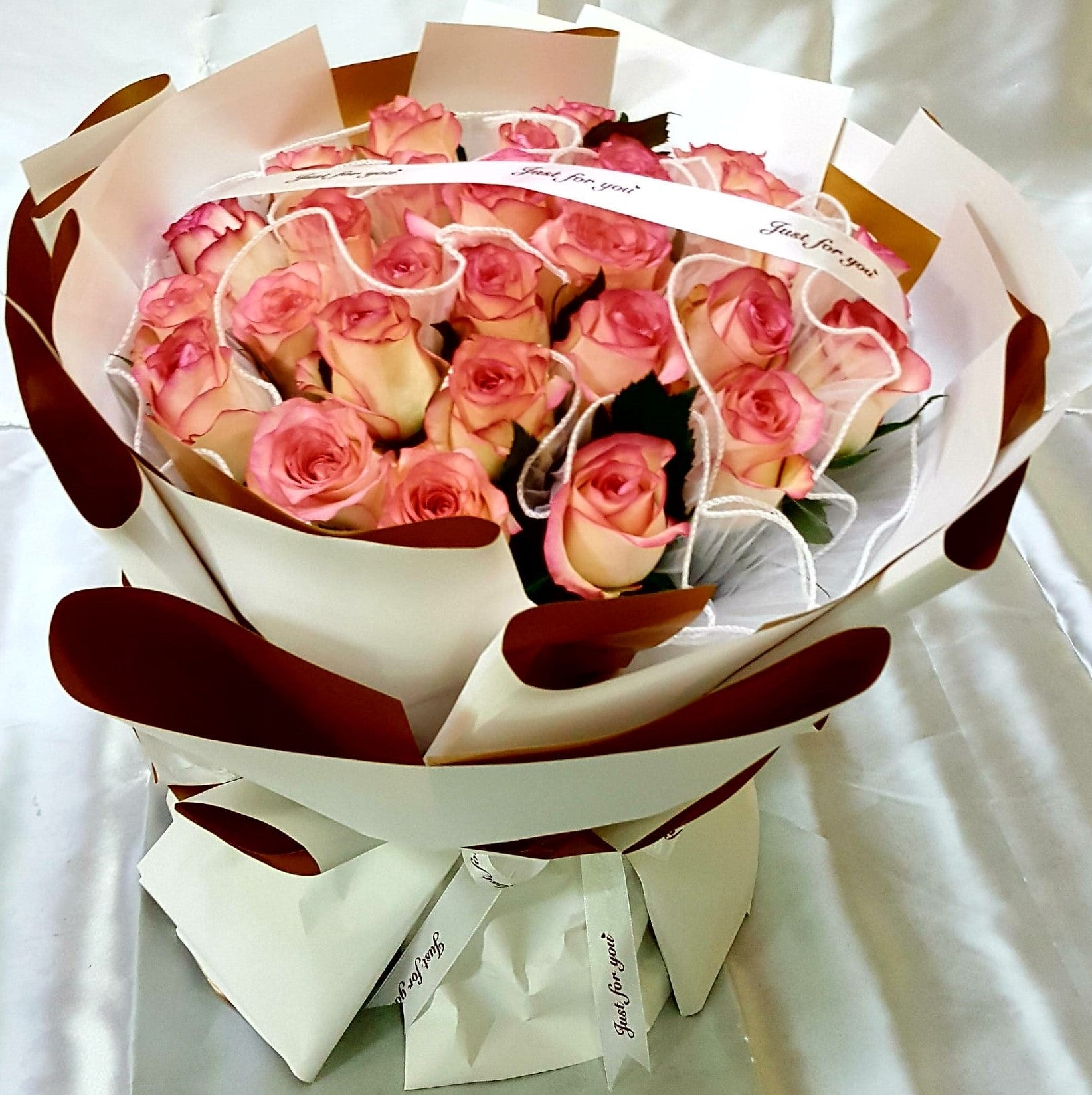 Hand Bouquets – Bells Flora